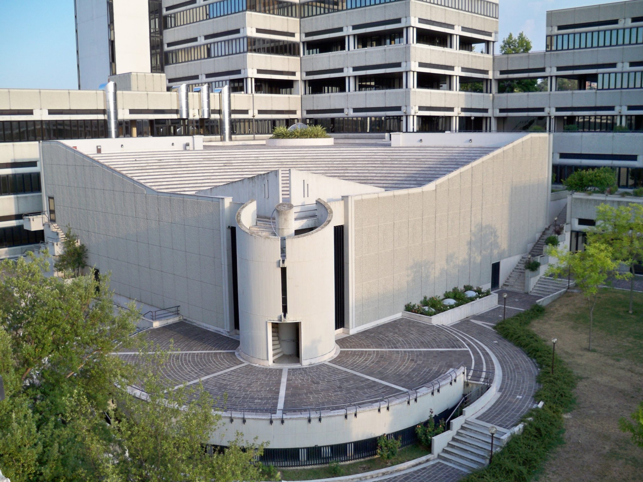 Coronavirus: alla Politecnica attivate le lezioni a distanza | Cronache ...