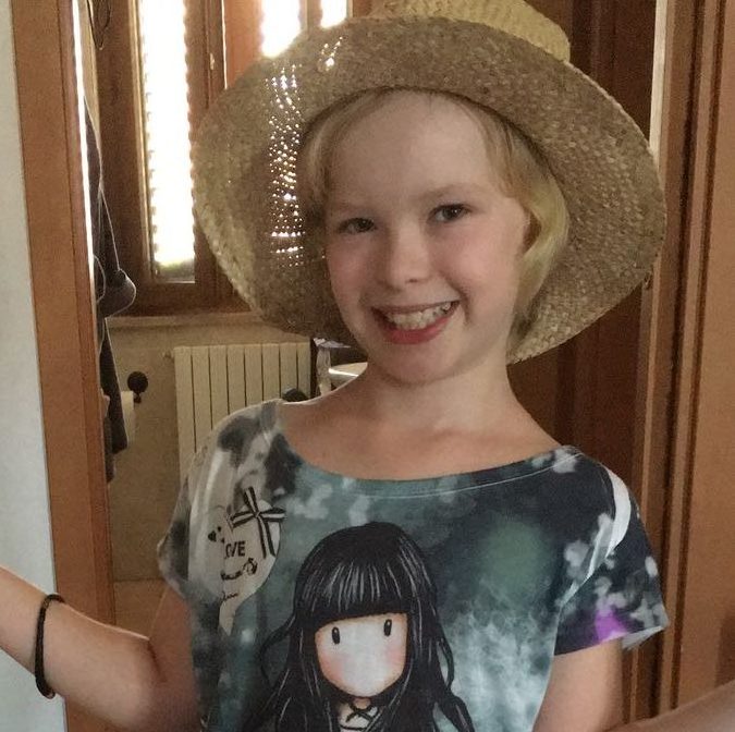 Sofia, talento a 10 anni: canta e incanta le piazze di ‘Marche InVita ...