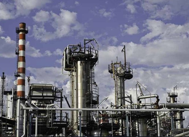 «Non c’è stato inquinamento» Tutti assolti al processo Api | Cronache ...