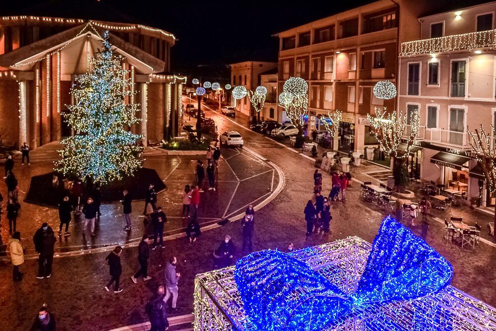 A Numana si accende la magia del Natale | Cronache Ancona