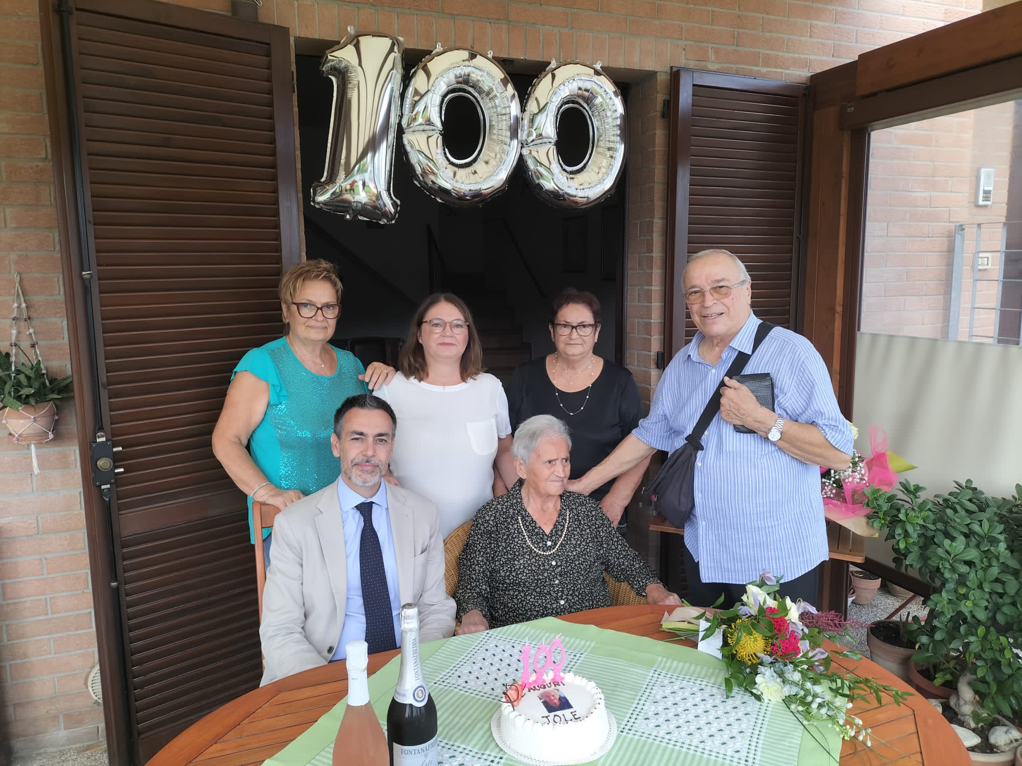 Jole Federici compie 100 anni con gli auguri del sindaco - Cronache Ancona | Cronache Ancona