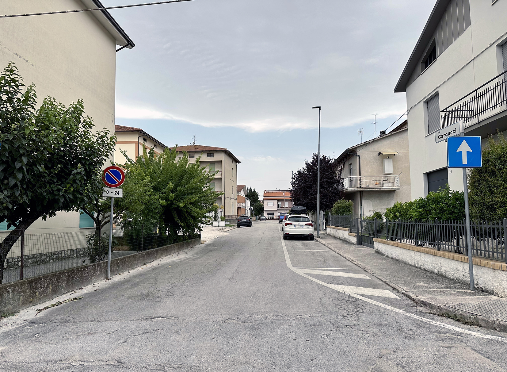 Nuovi asfalti e marciapiedi, al via i lavori in via Carducci | Cronache ...