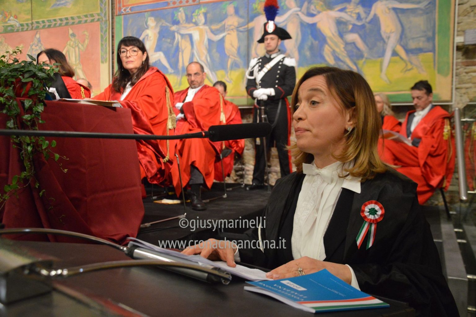 Anno giudiziario aperto dalla protesta: i magistrati se ne vanno mentre ...