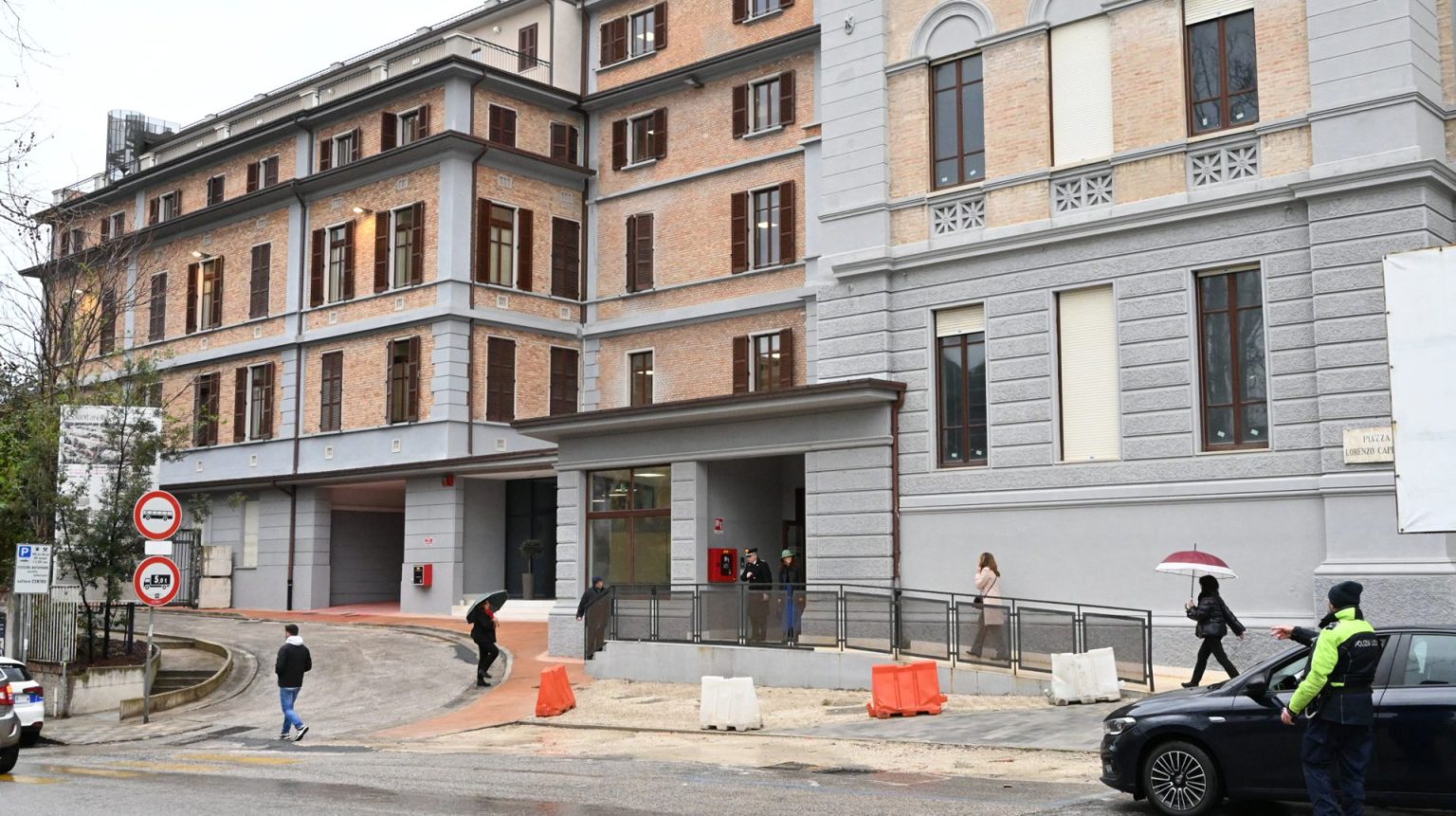 Taglio del nastro per il Poliambulatorio all’ex Umberto I | Cronache Ancona