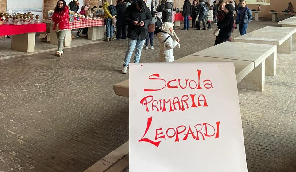 Raccolte offerte per Caritas e Gaza con un mercatino di piccoli ...