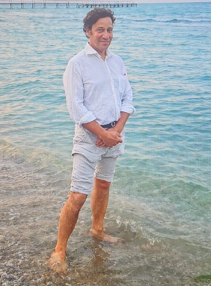 L’ultimo saluto a Franco Amoroso: se ne va l’uomo che ha scosso le ...